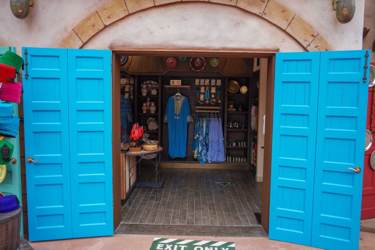 PHOTOS, VIDEO: Souk-Al-Magreb Reopens with "Aladdin" Merchandise Under ...