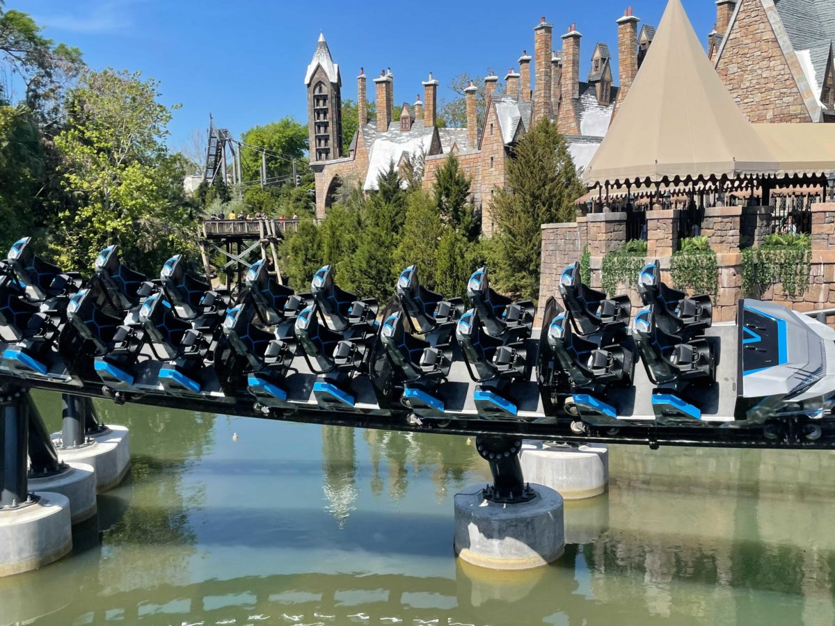PHOTOS, VIDEO: Jurassic World VelociCoaster Trains Now Fly Over Guests ...