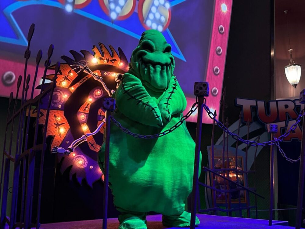 BREAKING: New Haunted Mansion Street Party, Rare Characters, & More ...