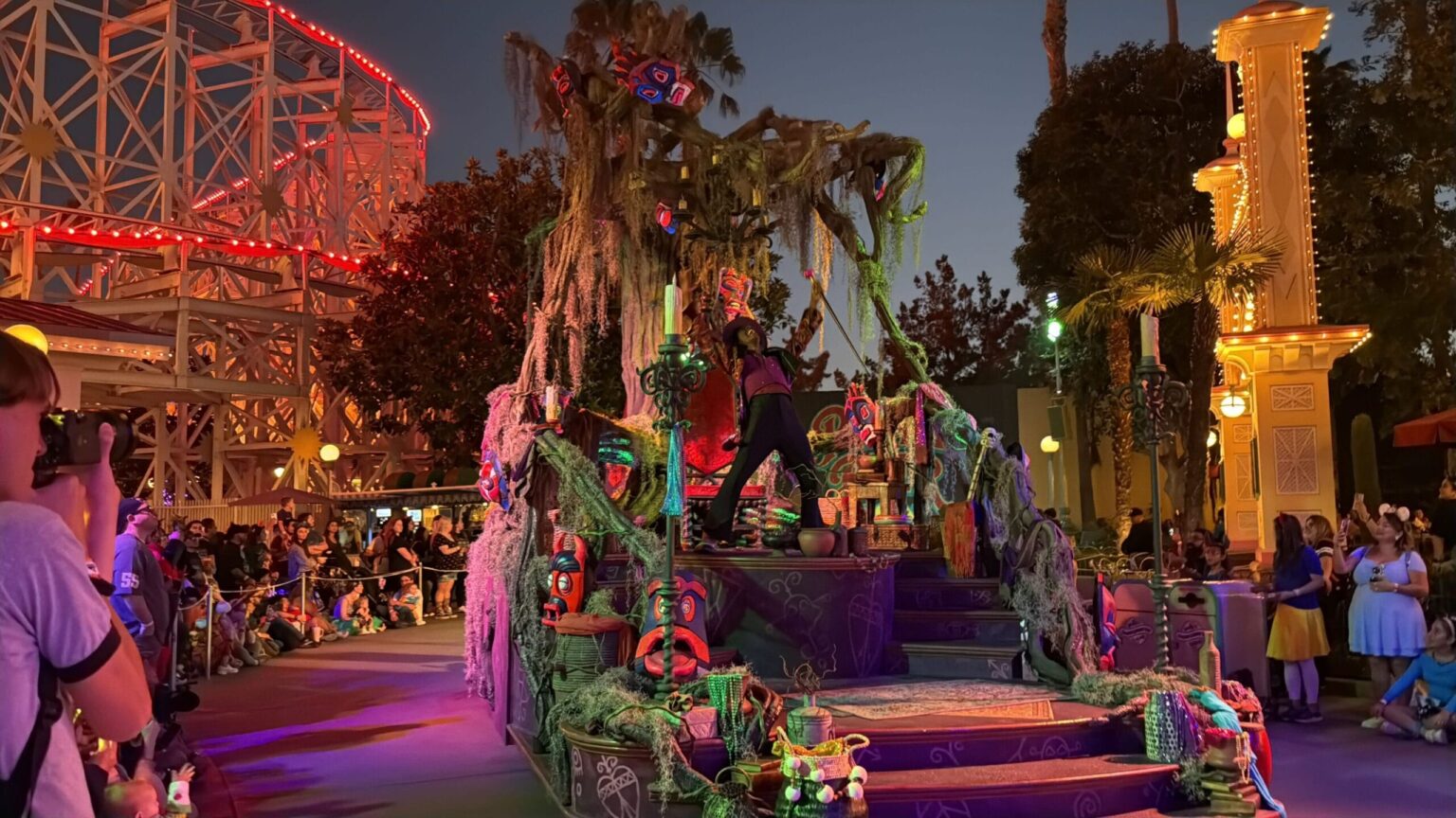 Oogie Boogie Bash Will Not Offer Frightfully Fun Parade in 2026 Due to ...