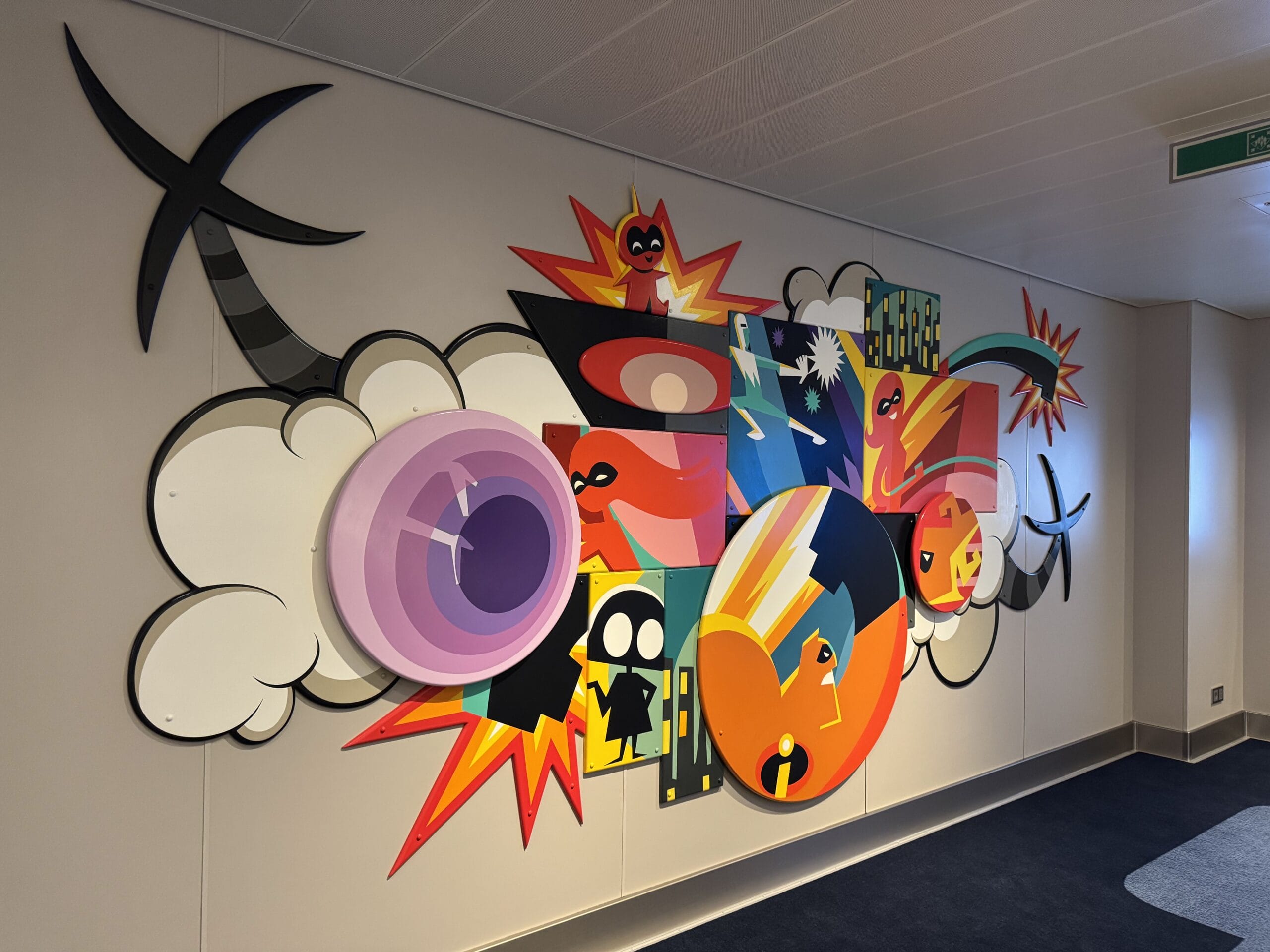 FULL TOUR: Incredibles-Themed Hero Zone Sports Arena on the Disney ...
