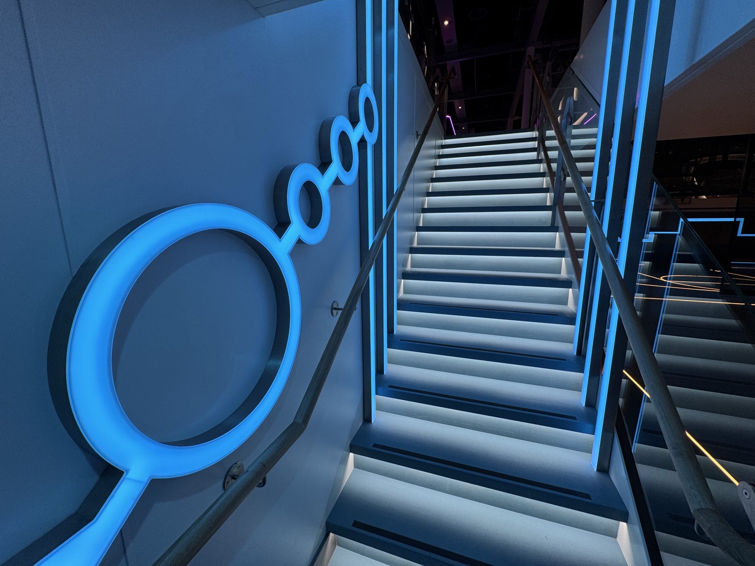 FULL TOUR: Incredibles-Themed Hero Zone Sports Arena on the Disney ...