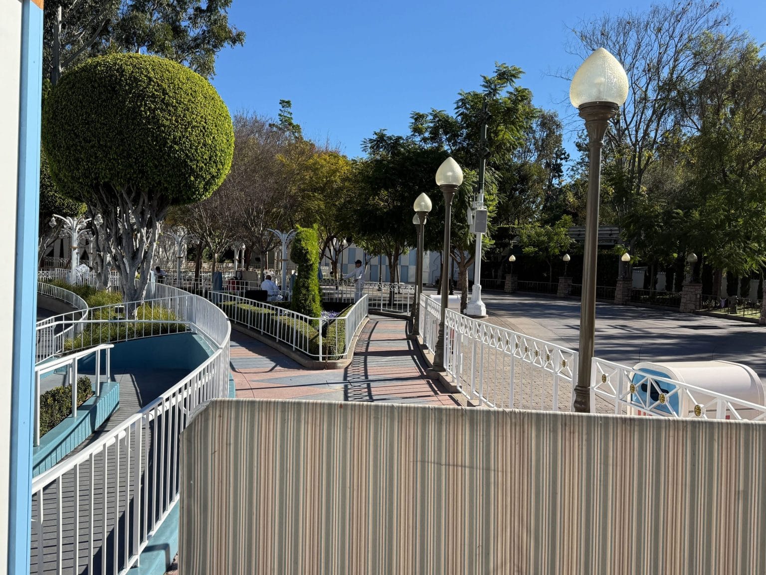Disneyland’s ‘it’s a small world’ Now Closed, Refurbishment Under Way ...