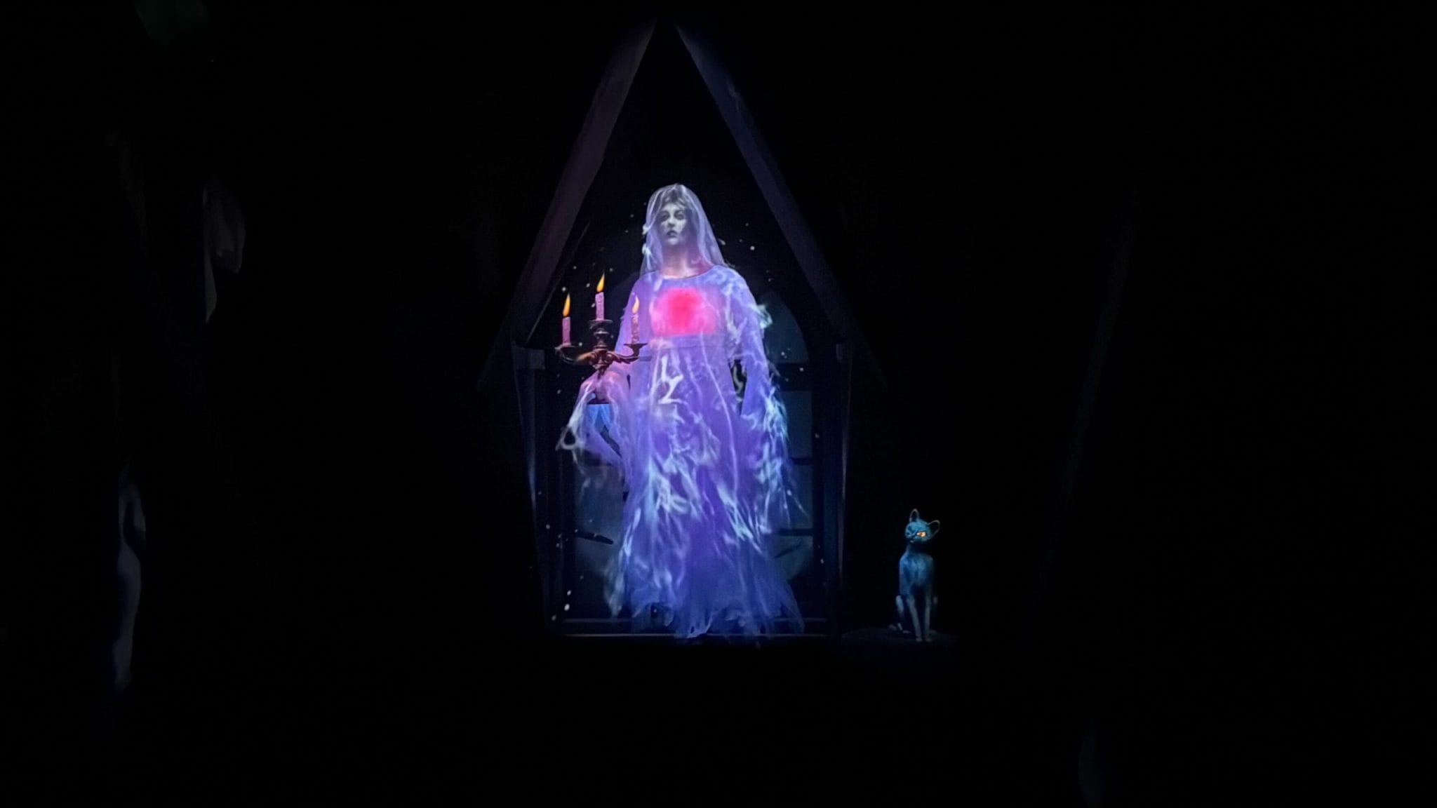 Haunted Mansion Reopens Following Removal of Holiday Overlay at ...