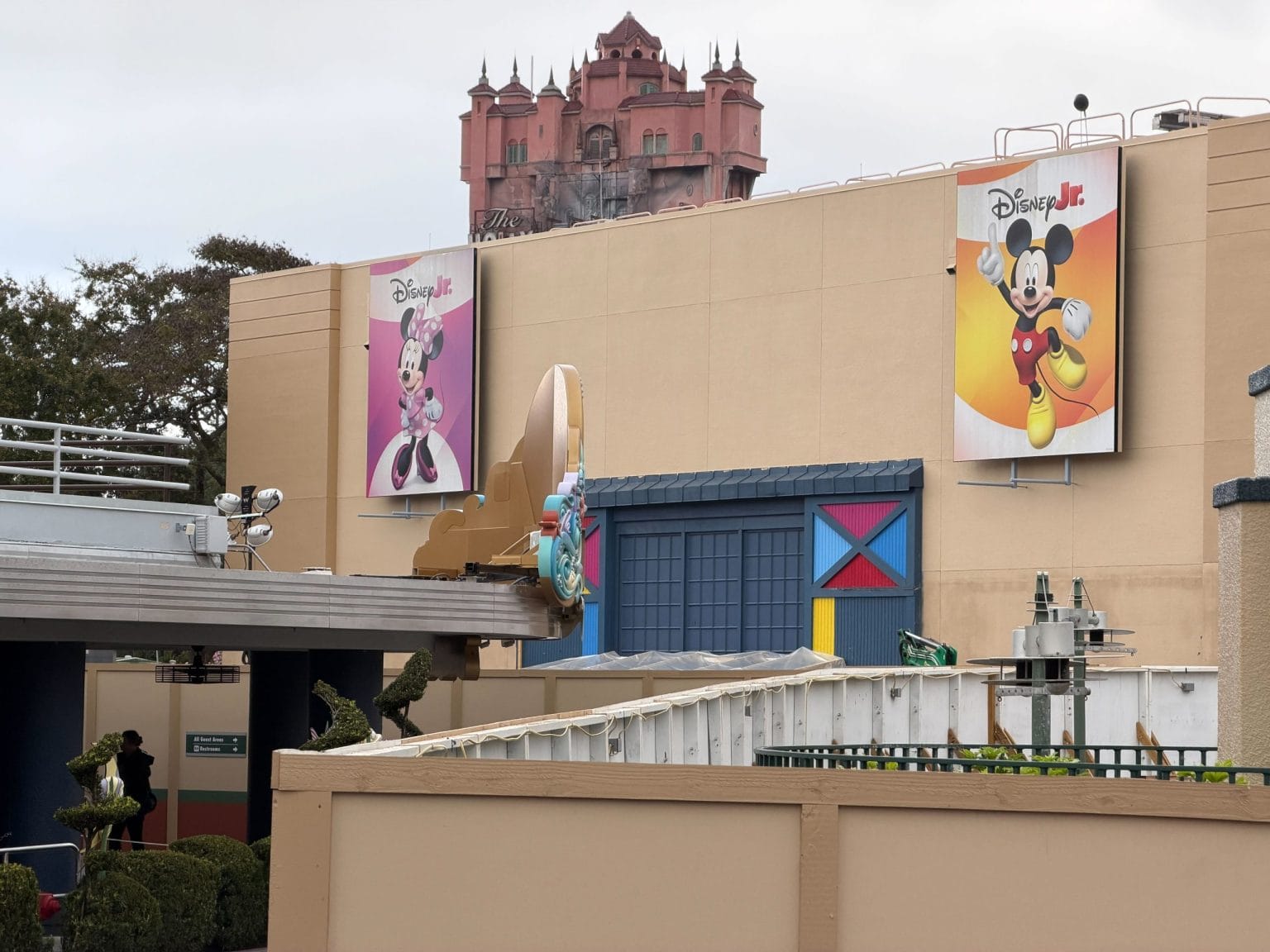 Temporary Structure Goes Up in Animation Courtyard at Disney’s ...