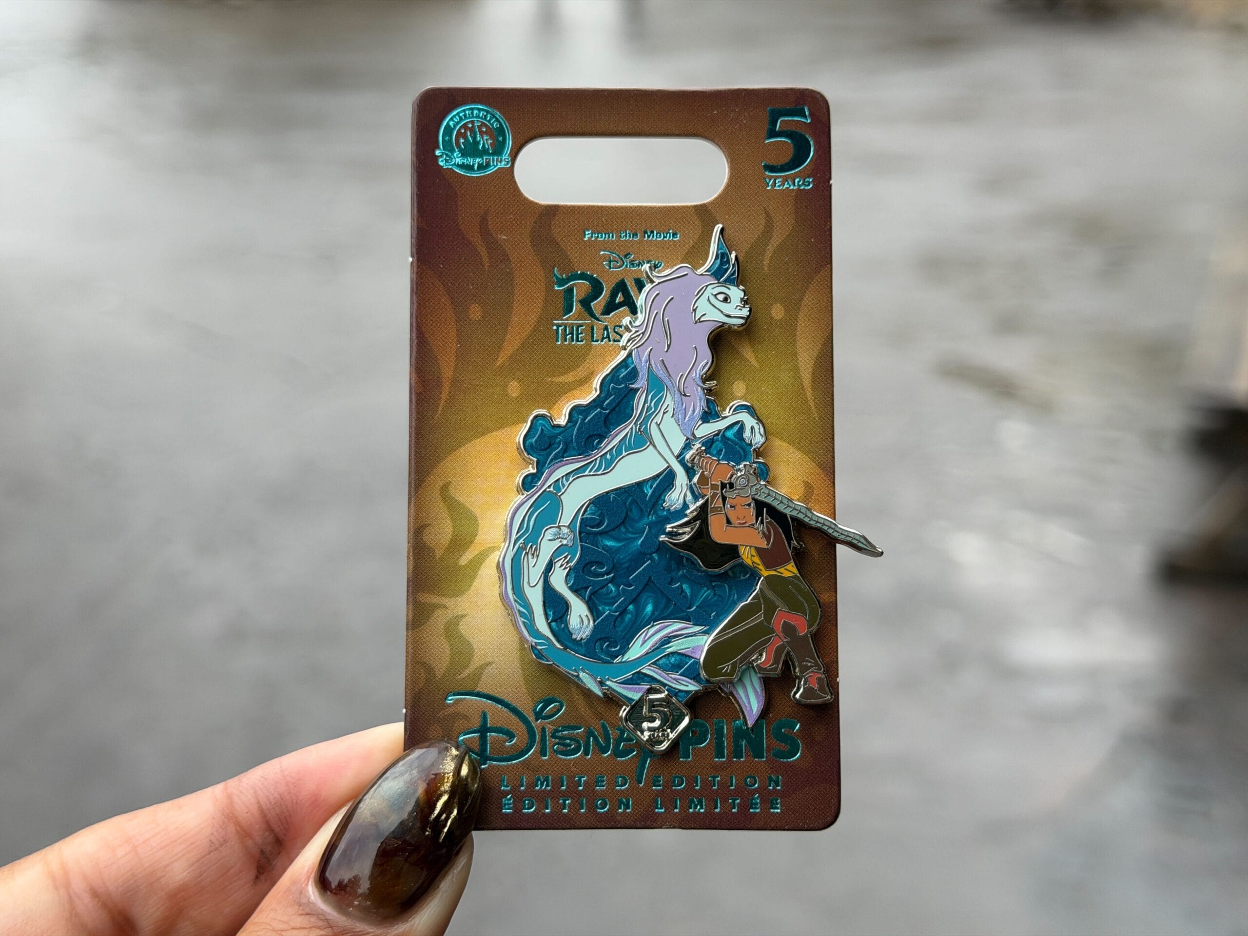 Disneyland Pin Tuesday: Parade Through the Years, 'Zootopia,' Stitch ...