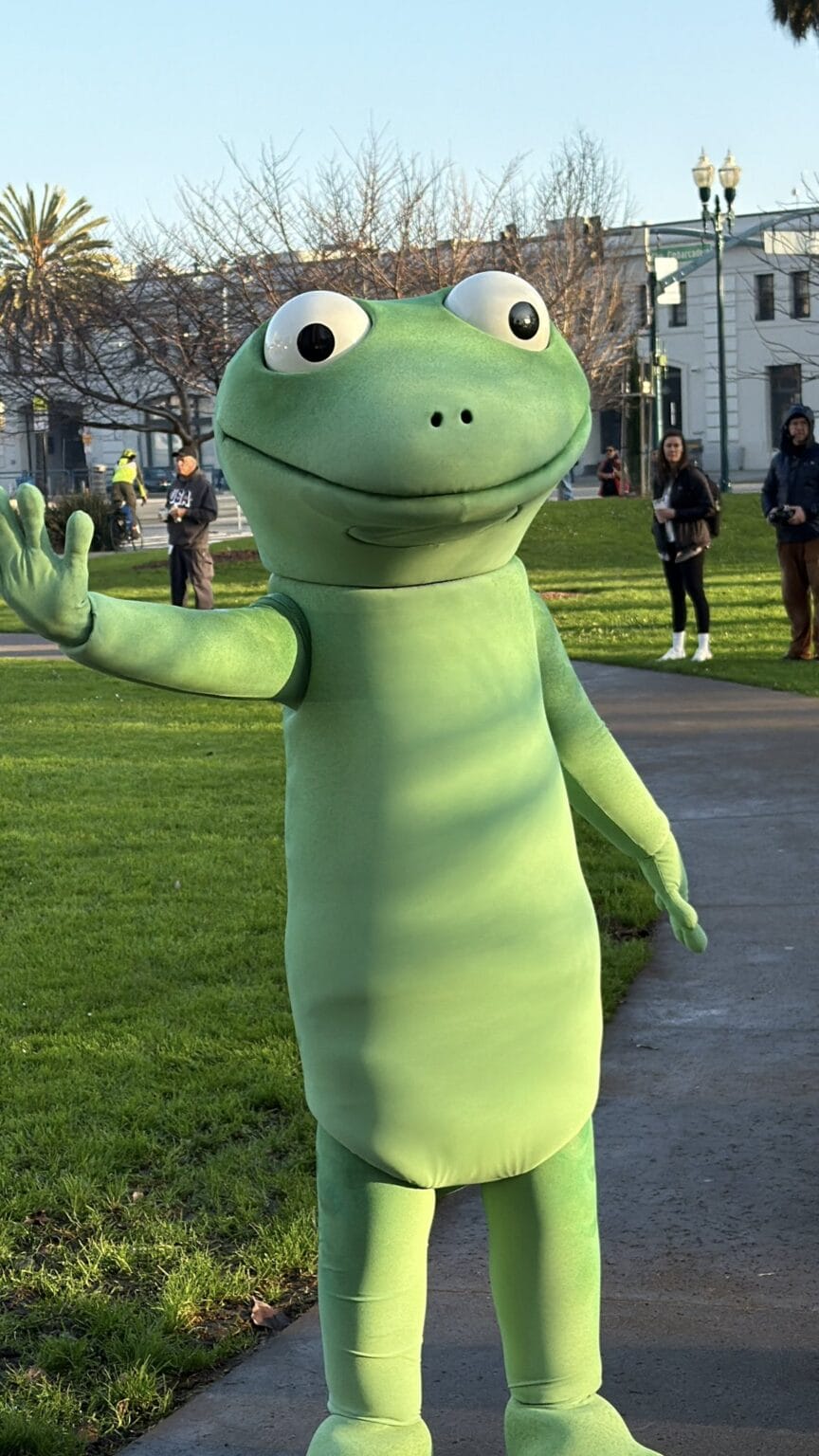 Tom the Lizard From ‘Hoppers’ Makes His Public Debut - Disney by Mark