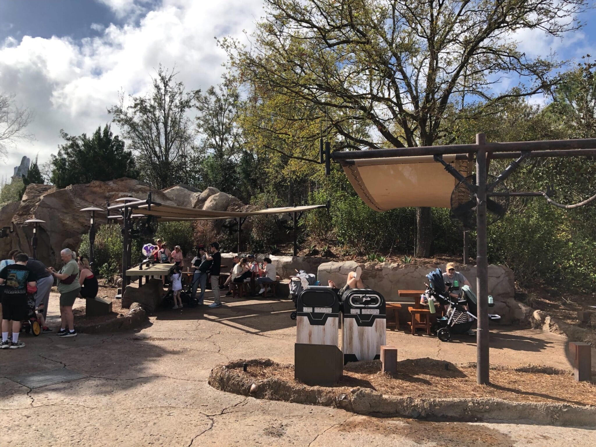 Take a Break From the Sun With Installed Canopies in Star Wars: Galaxy ...