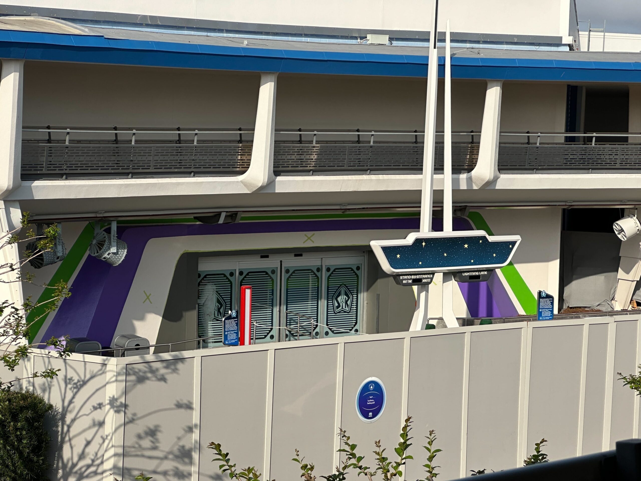 Buzz Lightyear's Space Ranger Spin Exterior Painted Purple & Green ...