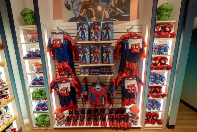 FIRST LOOK: Brand New Disney Store in U.S. with Walt Disney World Items ...