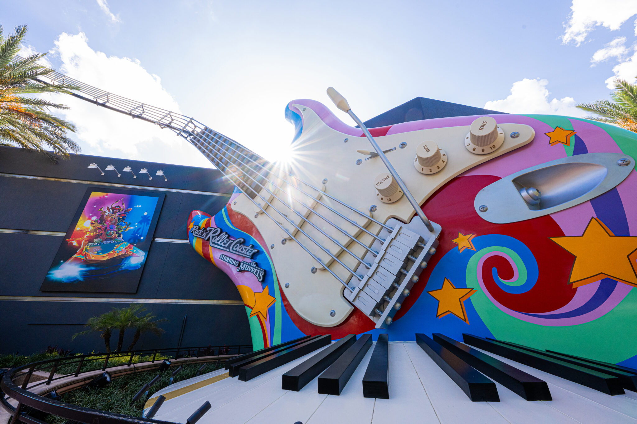 Cue Up the Band: Kermit, Rizzo, and Animal Visit Rock ‘n’ Roller ...