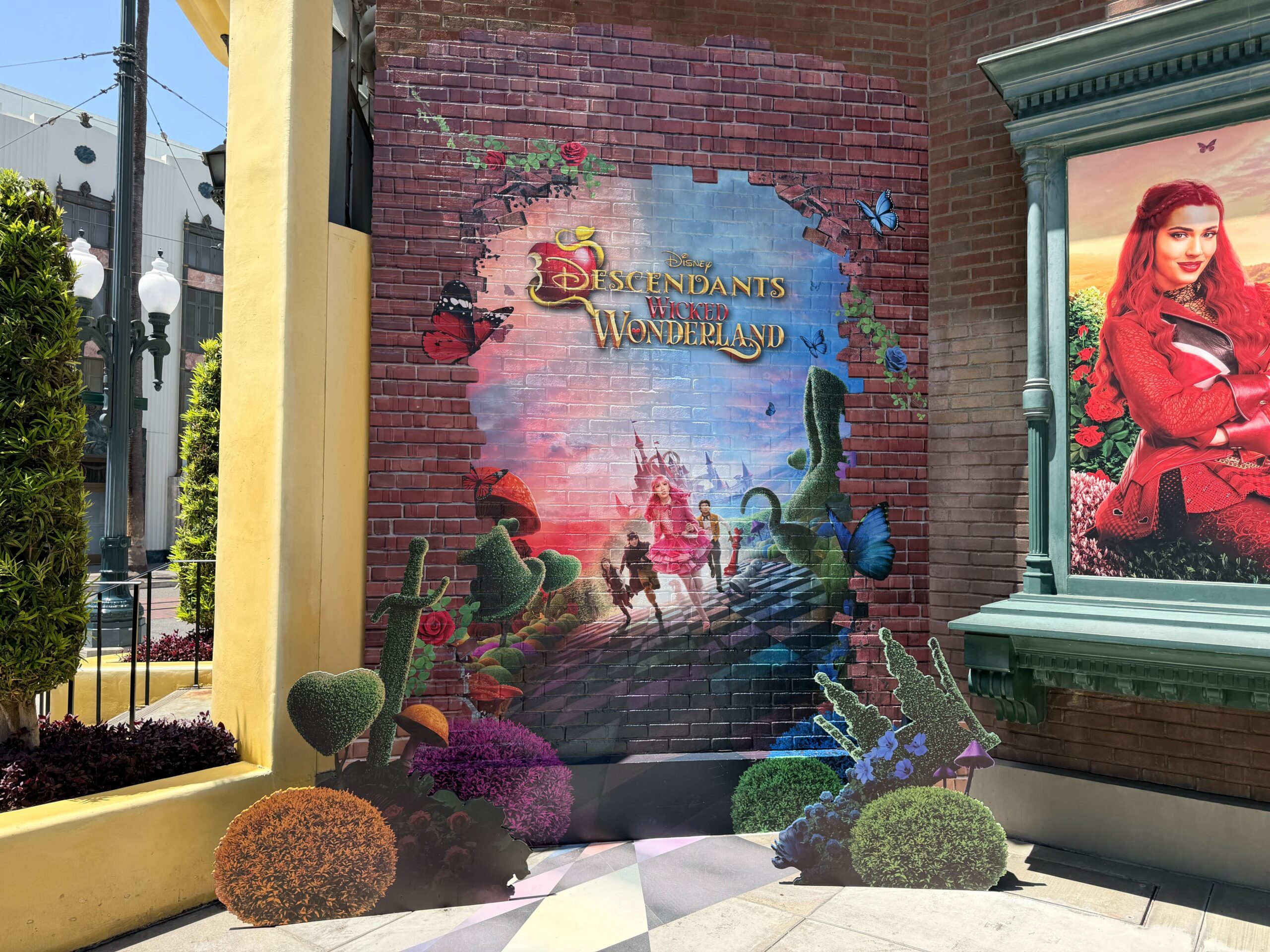 'Descendants: Wicked Wonderland' Display Installed at Disney California ...