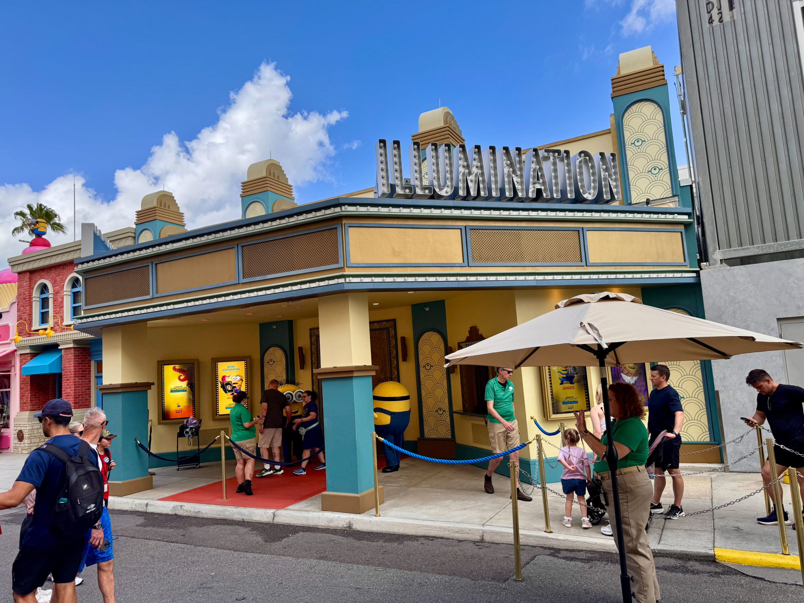 Meet Minions Henry and James at Universal Studios Florida - WDW News Today