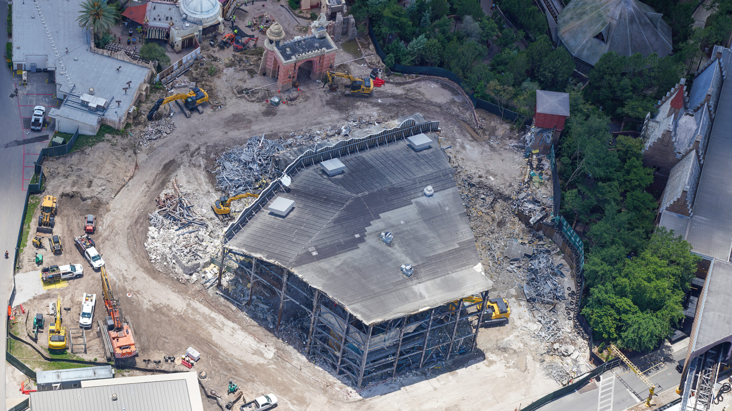 Sinbad Theater Almost Completely Demolished in The Lost Continent at ...