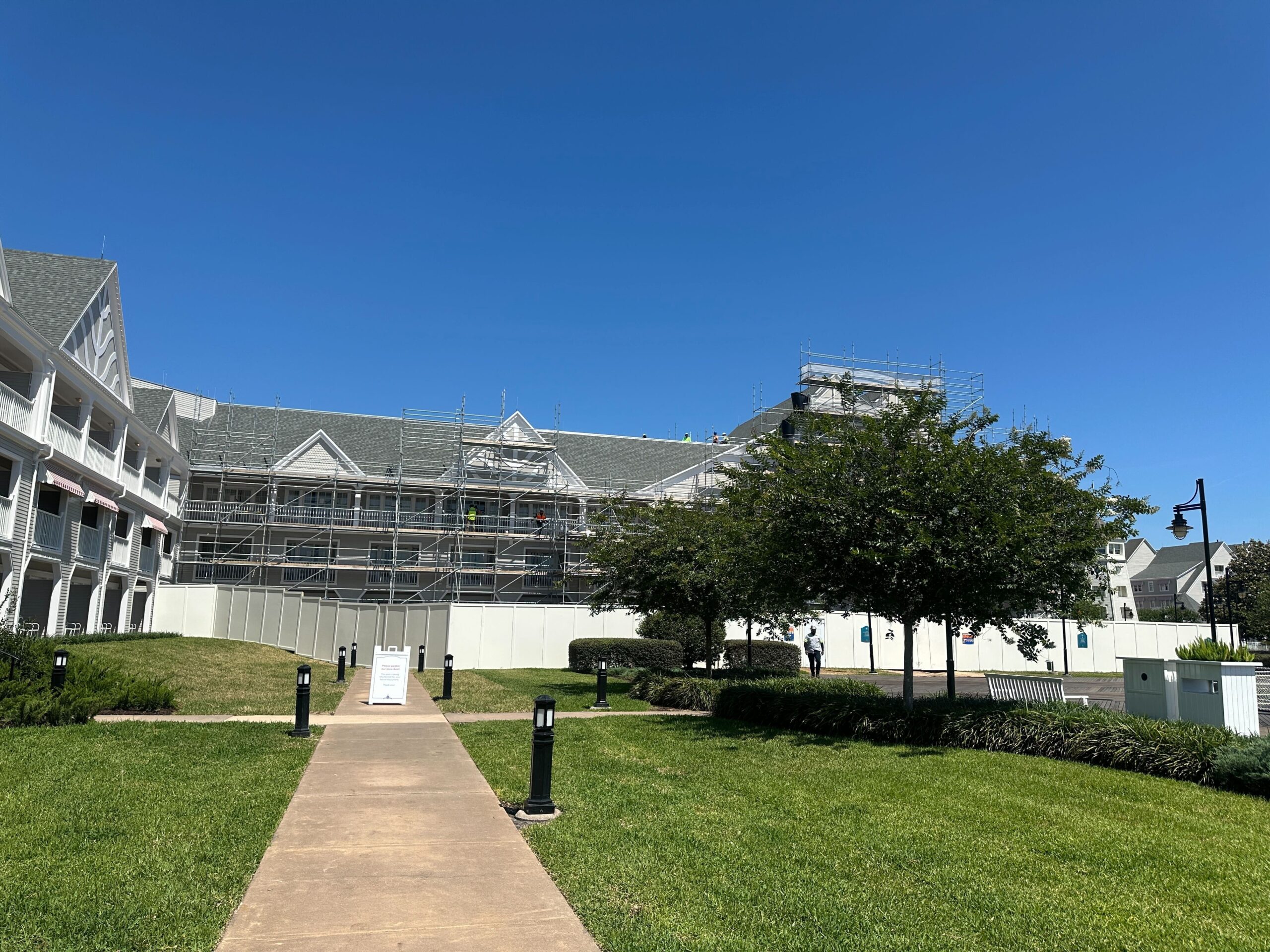 Disney's Yacht Club Exterior Refurbishment Moves Towards Building ...