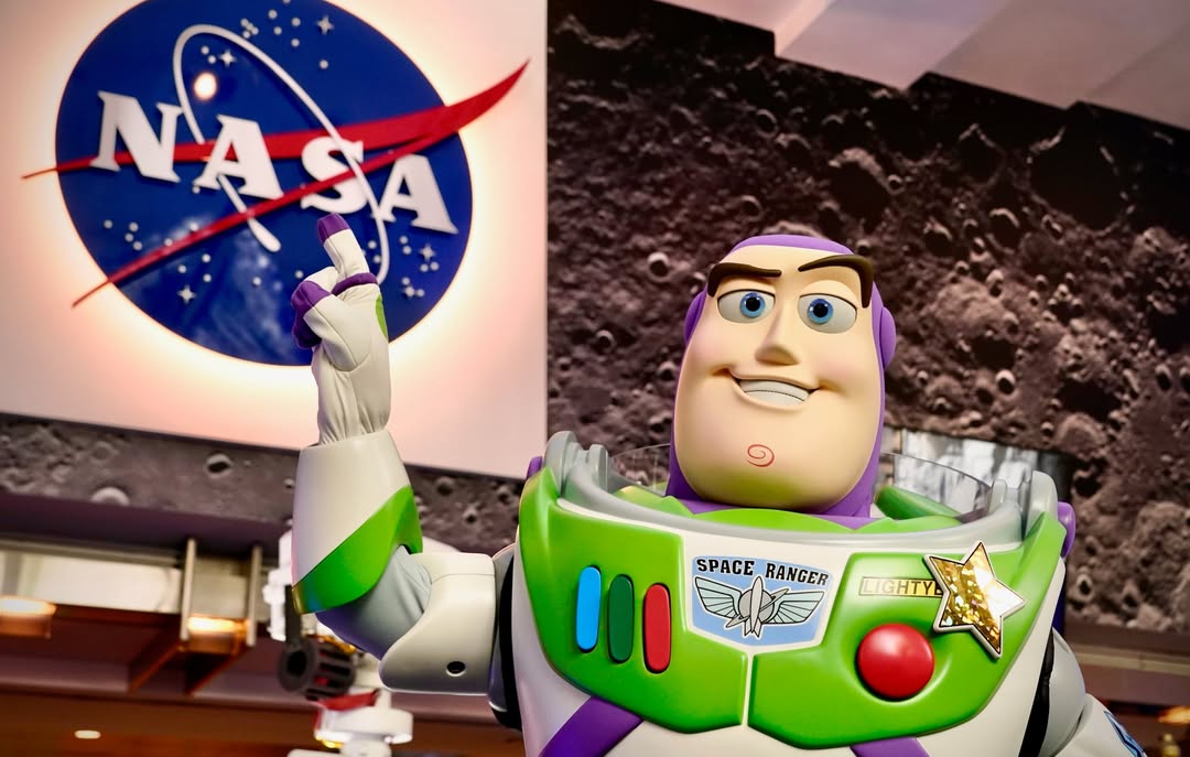 Woody, Jessie, and Buzz Lightyear Visit NASA Headquarters Ahead of 'Toy ...
