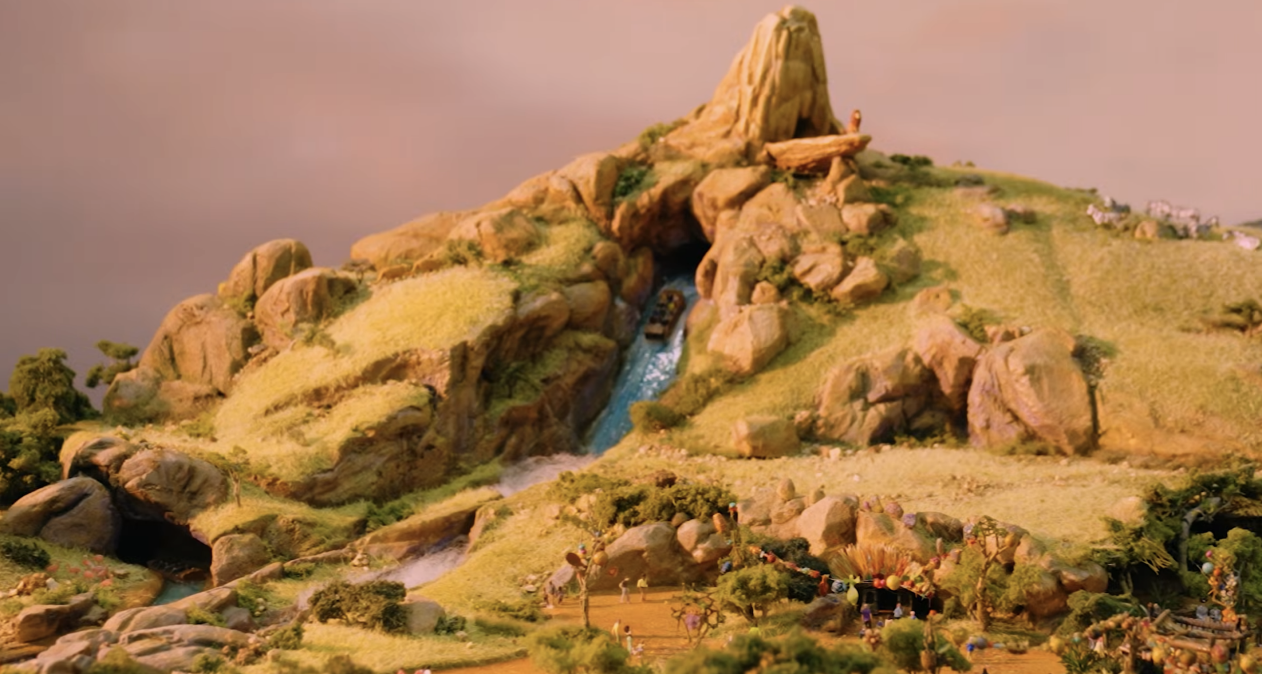 New Look at Disneyland Paris 'The Lion King' Land Character Models ...