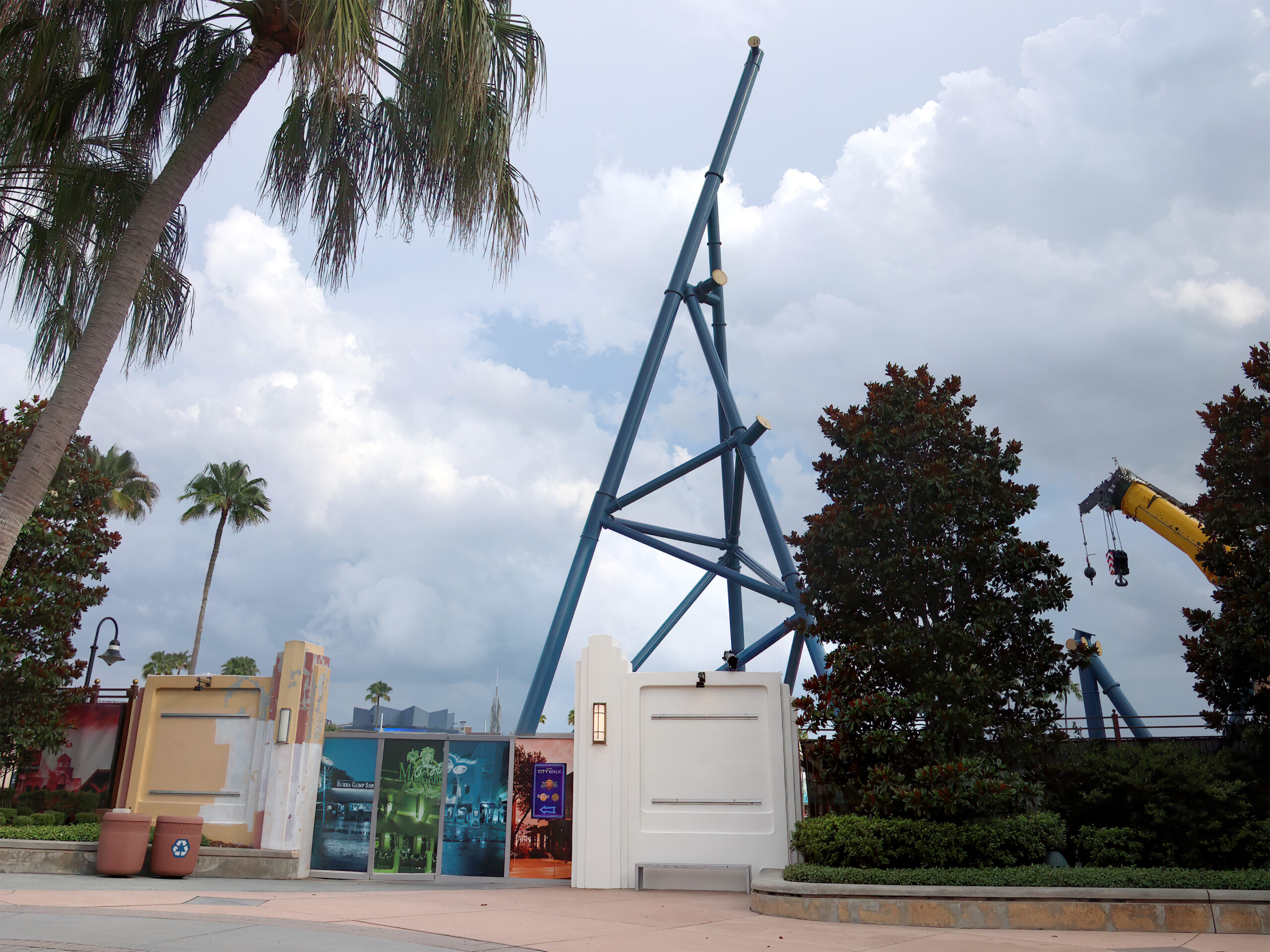 Fast & Furious: Hollywood Drift Tower Grows at Universal Studios ...