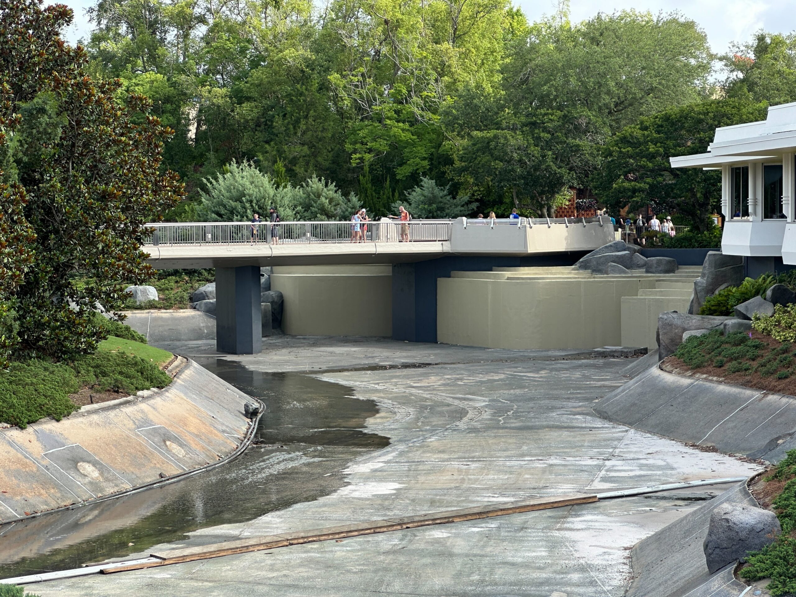 Cinderella Castle Moat Refilling Begins at Magic Kingdom - WDW News Today